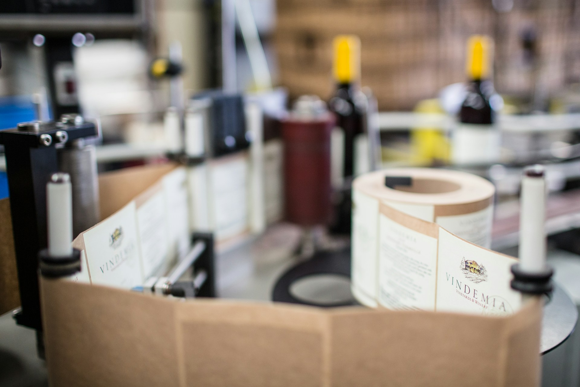 High Speed Bottle Labeling Systems and Automation